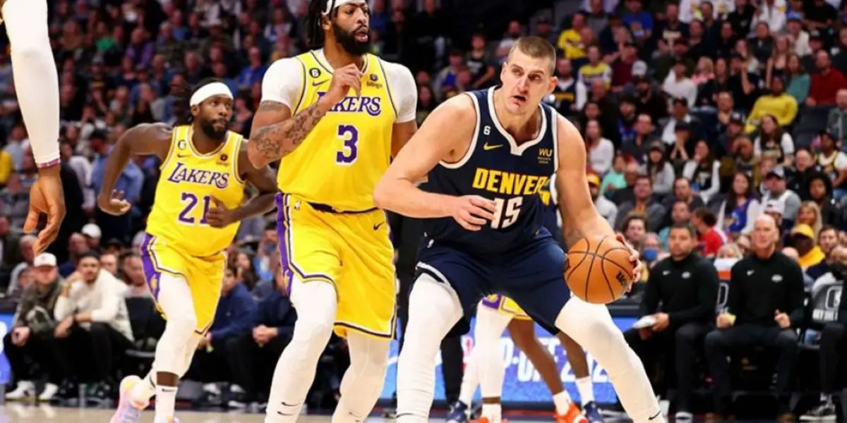 The fans' consensus: "The Lakers are a terrible team with or without ...